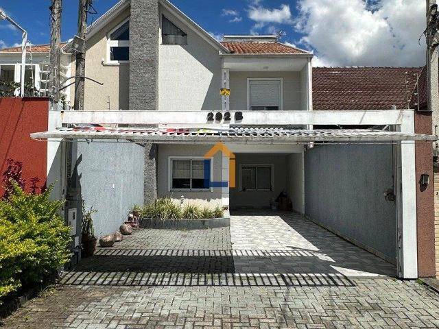 Casa para venda em Boa Vista em Curitiba Paraná de 240.00m² com 3 Quartos, 1 Suíte e 3 Garagens