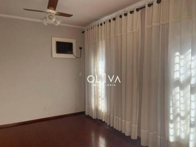 Casa para venda em Bom Jardim de 315.00m² com 3 Quartos, 1 Suite e 5 Garagens