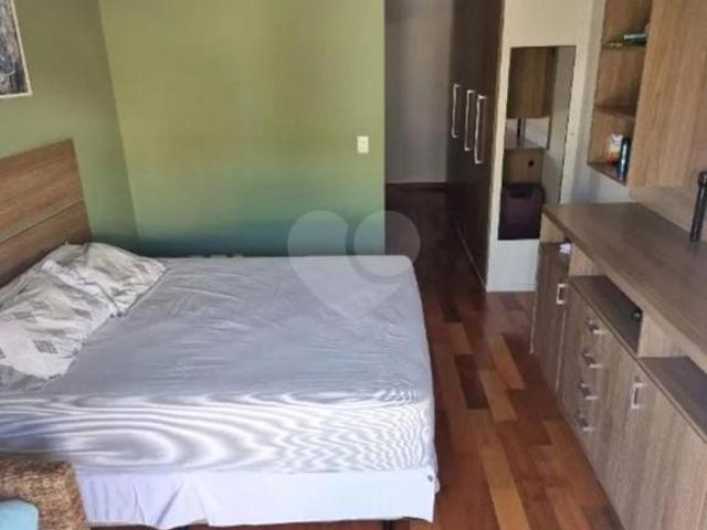 Casa para venda em Bomfim de 980.00m² com 3 Quartos, 2 Suites e 3 Garagens