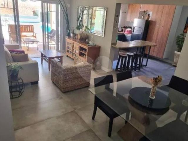 Casa para venda em Bomfim de 980.00m² com 3 Quartos, 2 Suites e 3 Garagens