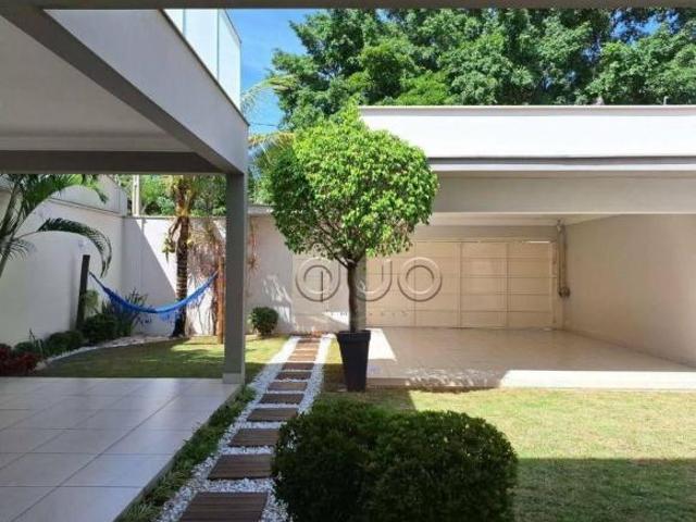 Casa para venda em Bongue de 340.00m² com 3 Quartos, 2 Suites e 2 Garagens