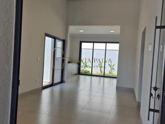 Casa para venda em Bonfim Paulista de 147.00m² com 3 Quartos, 1 Suite e 4 Garagens