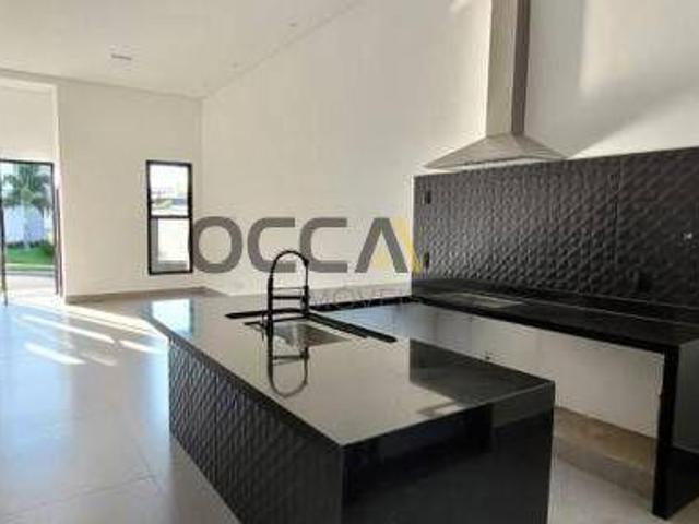 Casa para venda em Bonfim Paulista de 152.00m² com 3 Quartos, 1 Suite e 3 Garagens