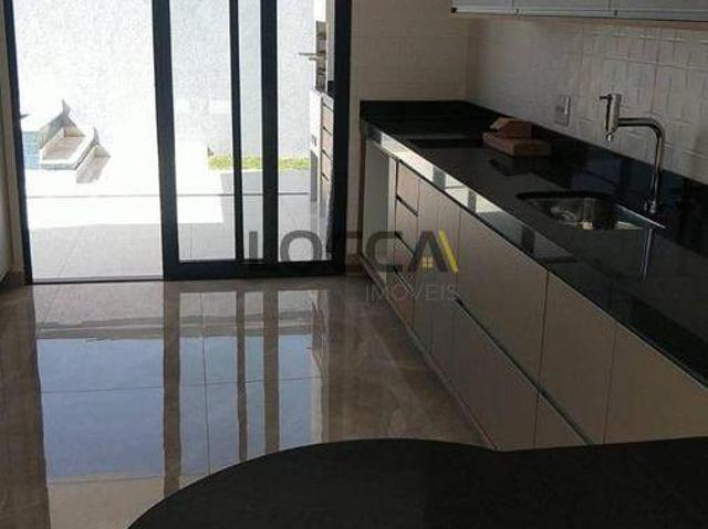 Casa para venda em Bonfim Paulista de 180.00m² com 3 Quartos, 3 Suites e 4 Garagens