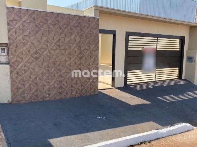 Casa para venda em Bonfim Paulista de 110.00m² com 3 Quartos, 1 Suíte e 2 Garagens