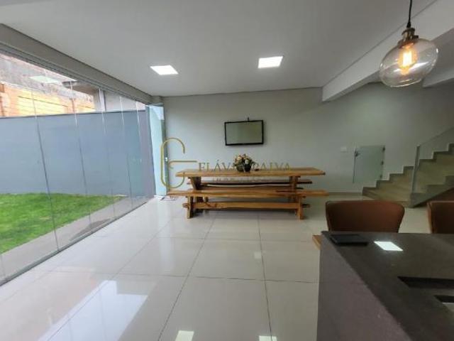 Casa para venda em Bonfim Paulista de 230.00m² com 3 Quartos, 1 Suite e 4 Garagens