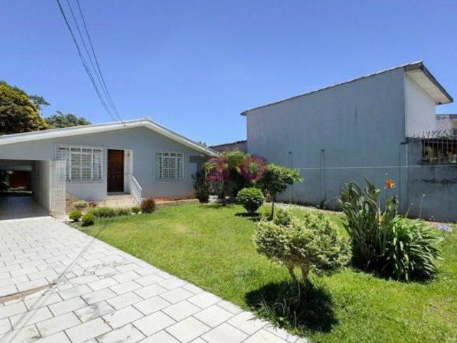 Casa para venda em Boqueirão de 170.00m² com 2 Quartos e 4 Garagens