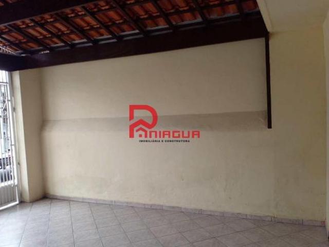 Casa para venda em Boqueirão de 87.00m² com 2 Quartos, 1 Suite e 2 Garagens