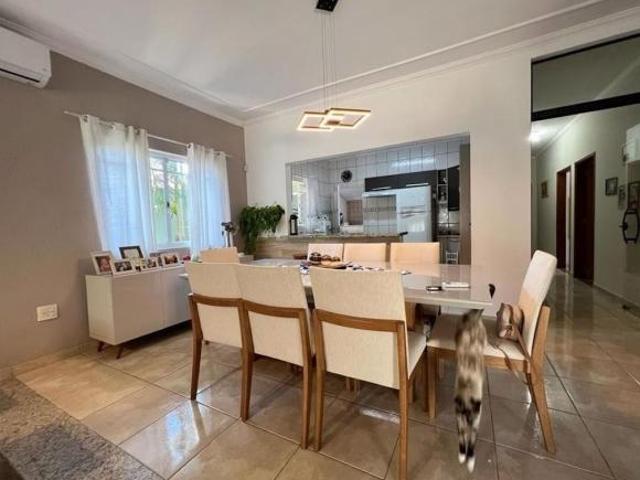 Casa para venda em Bosque Das Palmeiras de 250.00m² com 4 Quartos, 1 Suite e 10 Garagens