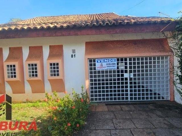 Casa para venda em Bosque de 702.00m² com 4 Quartos, 2 Suites e 2 Garagens