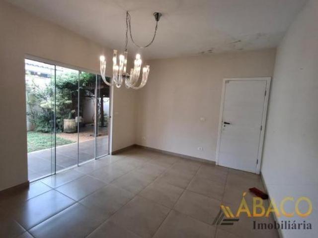 Casa para venda em Bosque Sao Carlos de 209.00m² com 3 Quartos, 2 Suites e 2 Garagens