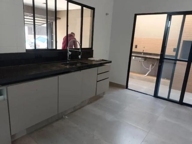 Casa para Venda em Bauru, Parque Viaduto, 2 dormitórios, 1 suíte, 2 banheiros, 2 vagas