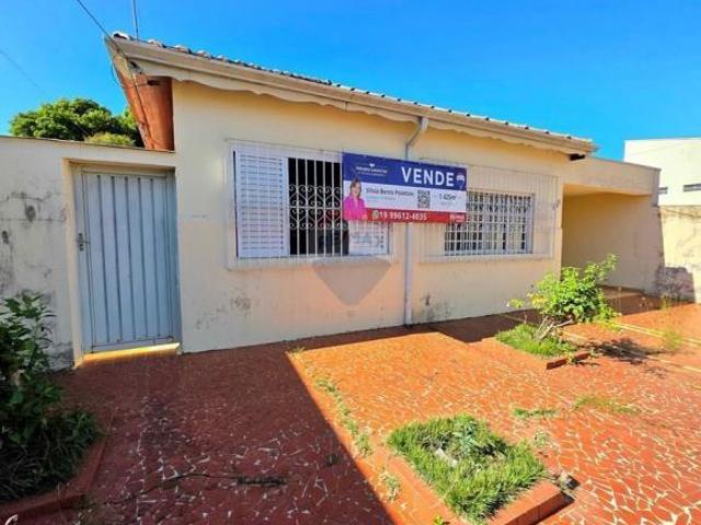 Casa para venda em Bairro Aterrado de 274.00m² com 6 Quartos e 4 Garagens