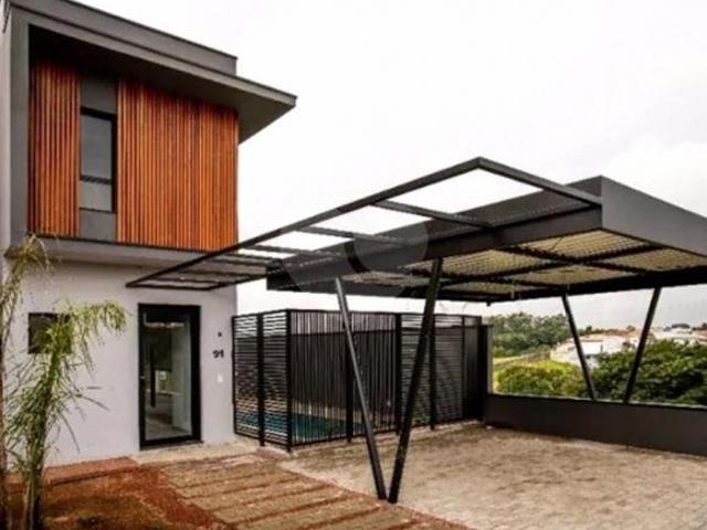Casa para venda em Bairro Inválido de 164.00m² com 3 Quartos, 1 Suite e 2 Garagens