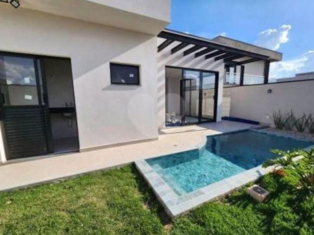 Casa para venda em Bairro Inválido de 175.00m² com 3 Quartos, 1 Suite e 2 Garagens