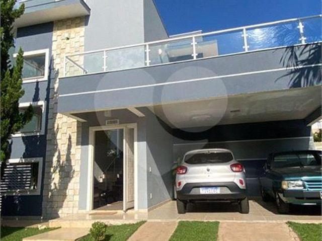Casa para venda em Bairro Inválido de 190.00m² com 3 Quartos, 1 Suite e 4 Garagens