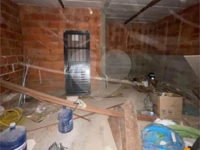 Casa para venda em Bairro Inválido de 190.00m² com 4 Quartos e 5 Garagens