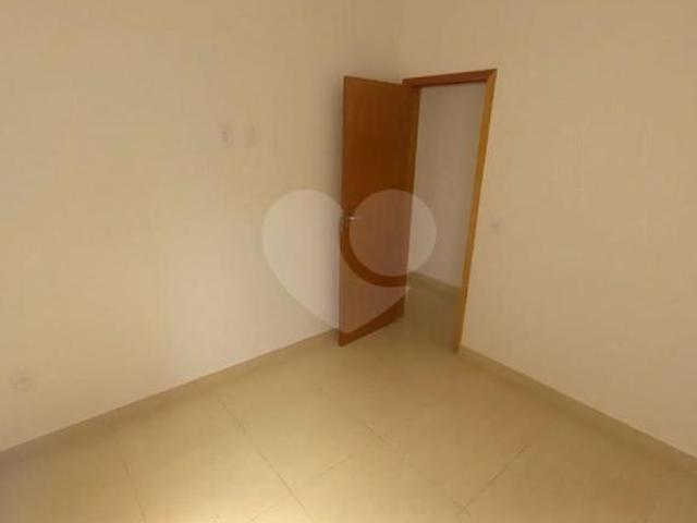Casa para venda em Bairro Inválido de 124.00m² com 3 Quartos, 1 Suite e 2 Garagens