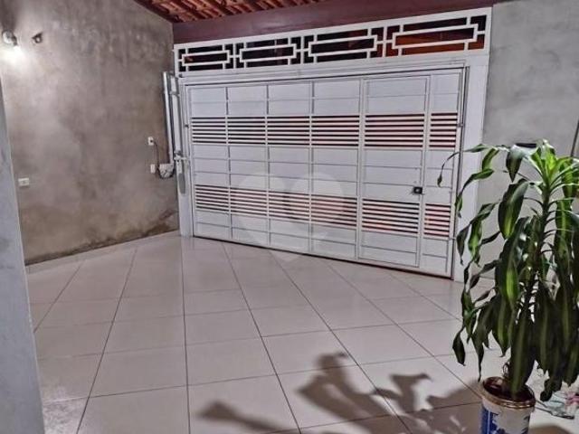 Casa para venda em Bairro Inválido de 129.00m² com 3 Quartos e 2 Garagens