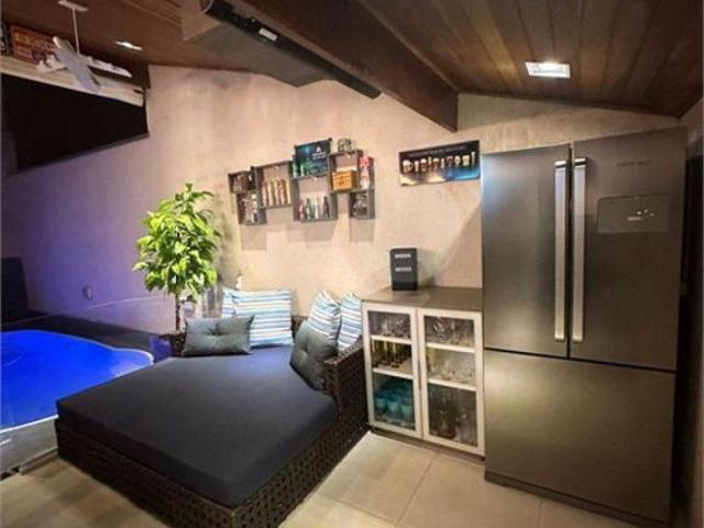 Casa para venda em Bairro Inválido de 250.00m² com 4 Quartos, 2 Suites e 2 Garagens