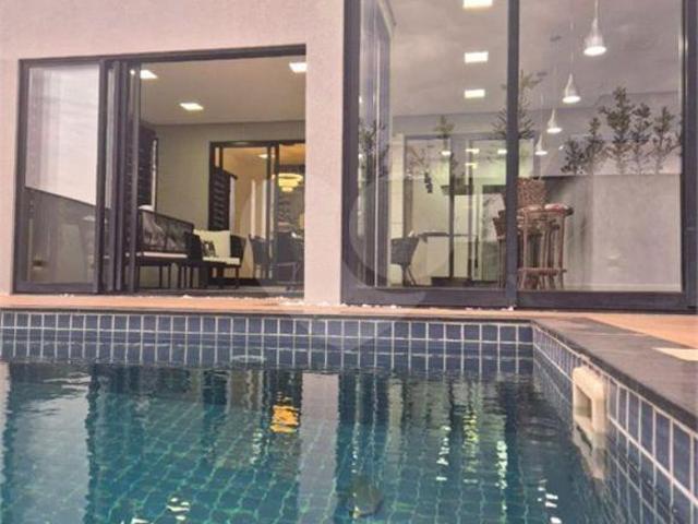 Casa para venda em Bairro Inválido de 280.00m² com 4 Quartos, 4 Suites e 6 Garagens
