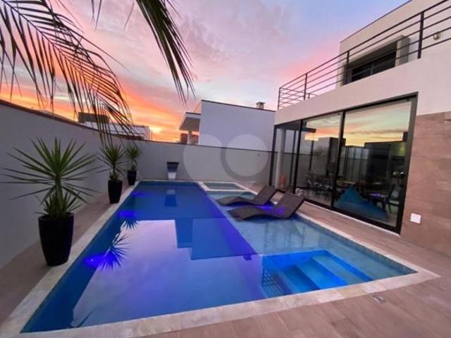 Casa para venda em Bairro Inválido de 220.00m² com 3 Quartos, 3 Suites e 2 Garagens