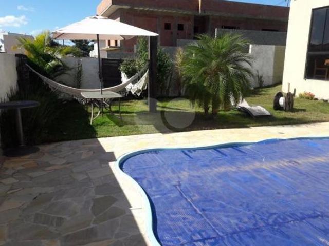 Casa para venda em Bairro Inválido de 220.00m² com 4 Quartos, 1 Suite e 2 Garagens