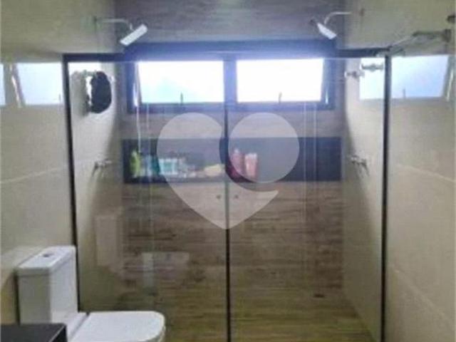 Casa para venda em Bairro Inválido de 378.00m² com 3 Quartos, 1 Suite e 6 Garagens