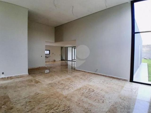 Casa para venda em Bairro Inválido de 479.00m² com 3 Quartos, 3 Suites e 5 Garagens