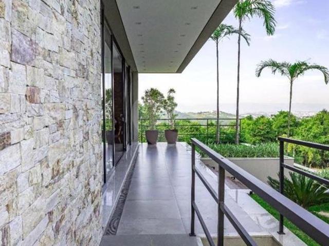 Casa para venda em Bairro Inválido de 640.00m² com 5 Quartos, 5 Suites e 6 Garagens
