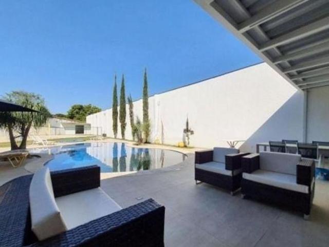 Casa para venda em Bairro Inválido de 660.00m² com 4 Quartos, 4 Suites e 4 Garagens
