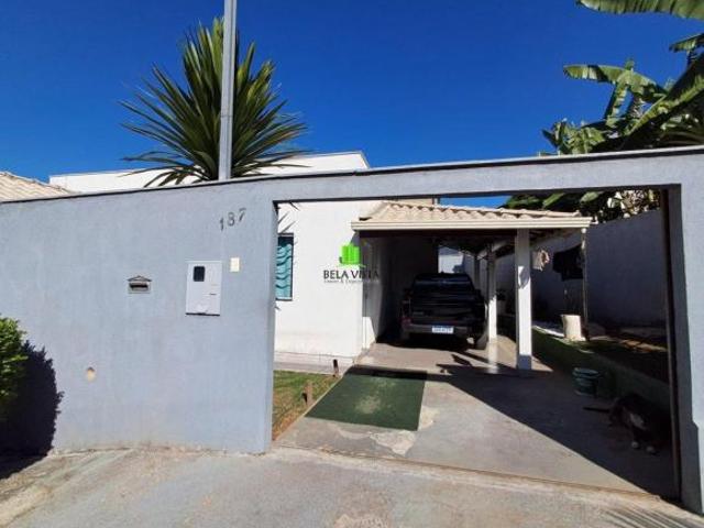 Casa para Venda em Bairro Tranquilo