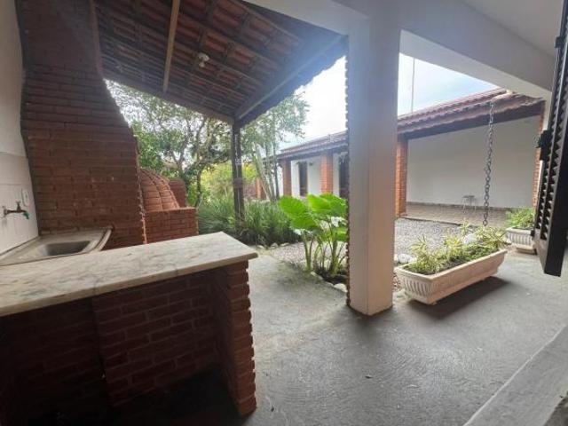 Casa para venda em Balneario Oasis de 430.00m² com 7 Quartos, 4 Suites e 5 Garagens