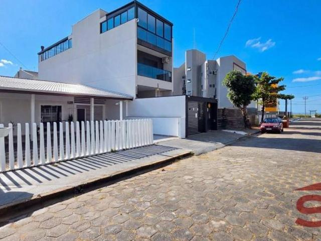 Casa para venda em Balneário Costa Azul de 150.00m² com 3 Quartos, 1 Suite e 5 Garagens