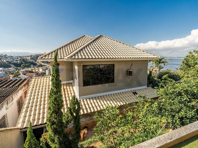 Casa para venda em Bancários em Rio De Janeiro Rio de Janeiro de 200.00m² com 4 Quartos e 6 Garagens