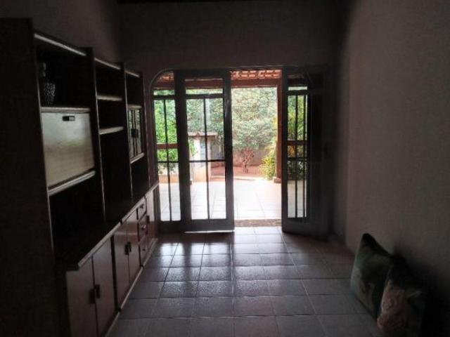 Casa para venda em Barão Geraldo de 173.00m² com 3 Quartos, 1 Suite e 5 Garagens