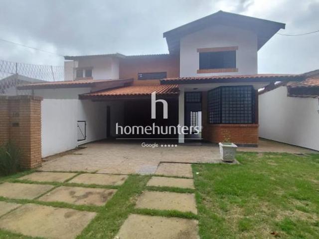Casa para venda em Barão Geraldo de 204.00m² com 4 Quartos, 1 Suite e 4 Garagens