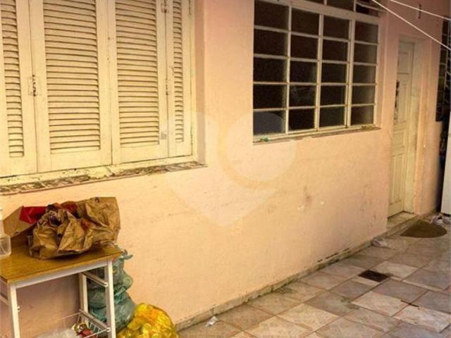 Casa para venda em Barcelona de 249.00m² com 3 Quartos e 4 Garagens