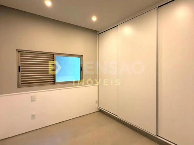 Casa para venda em Barcelona 1 de 14284.00m² com 3 Quartos, 1 Suite e 2 Garagens