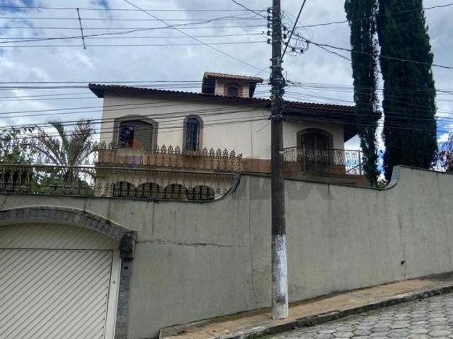 Casa para venda em Barbosa de 458.00m² com 3 Quartos, 1 Suite e 6 Garagens