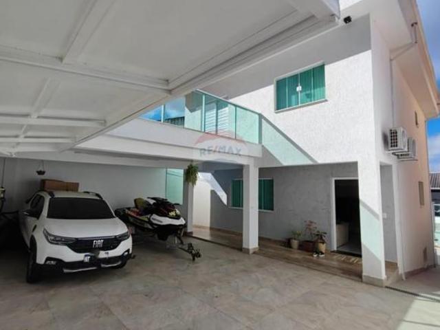 Casa para venda em Barbosas de 280.00m² com 4 Quartos, 1 Suite e 4 Garagens