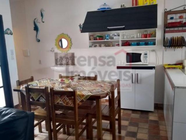 Casa para venda em Barra Da Lagoa de 110.00m² com 2 Quartos e 2 Garagens