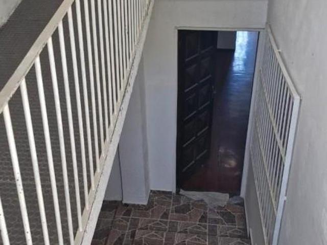 Casa para Venda em Barueri, Jardim Silveira, 5 dormitórios, 2 banheiros
