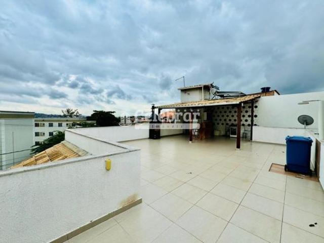 Casa para Venda em Betim, Granja Verde, 3 dormitórios, 1 suíte, 3 banheiros, 3 vagas