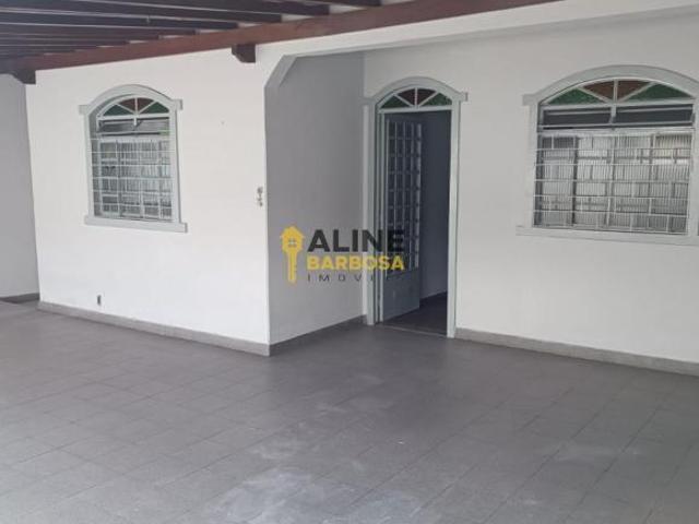 Casa para Venda em Betim, São Luiz, 3 dormitórios, 1 suíte, 2 banheiros, 2 vagas