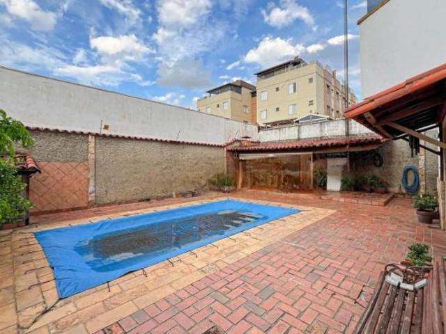 Casa para Venda em Belo Horizonte, Castelo, 5 dormitórios, 4 banheiros, 4 vagas