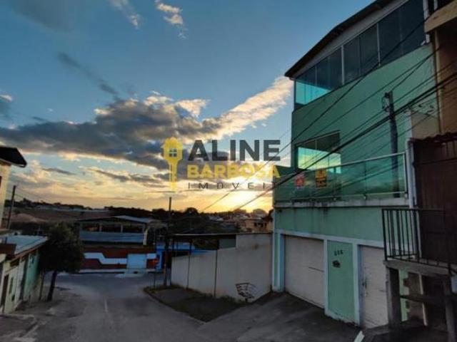 Casa para Venda em Belo Horizonte, Marilândia, 4 dormitórios, 1 suíte, 3 banheiros, 3 vagas