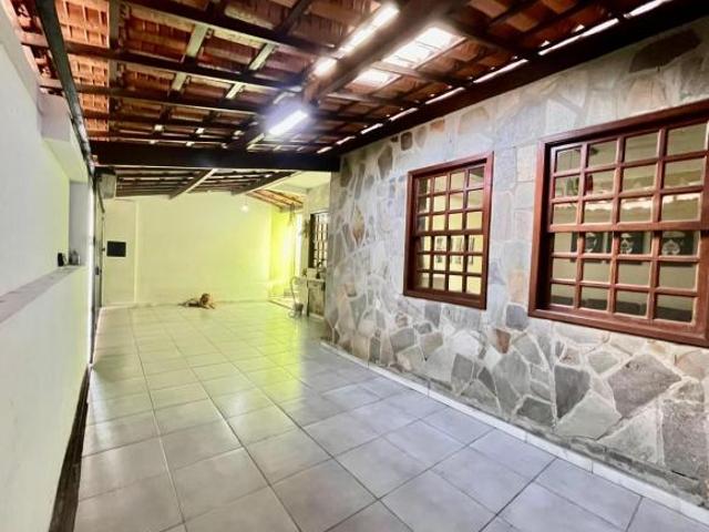 Casa para Venda em Belo Horizonte, Santa Terezinha, 4 dormitórios, 1 suíte, 3 banheiros, 2 vagas