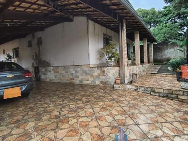 Casa para Venda em Belo Horizonte, Pampulha, 6 dormitórios, 1 suíte, 2 banheiros, 4 vagas