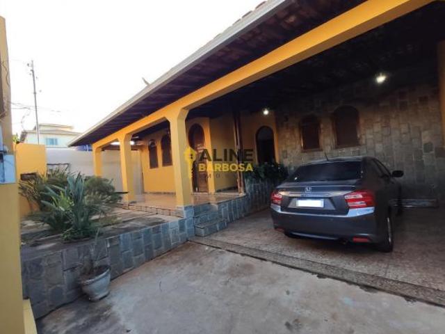 Casa para Venda em Belo Horizonte, Tirol Barreiro, 5 dormitórios, 1 suíte, 4 banheiros, 3 vagas